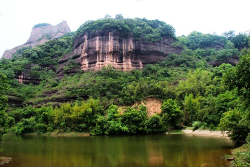 From Guangzhou: Mount Danxia and Nanhua Temple Full-Day - What Travelers Say and Tips