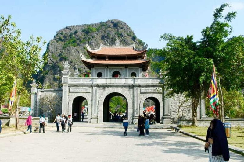 From Ha Noi: Bai Dinh Trang An Ninh Binh Tour Full Day Lunch - Returning to Hanoi