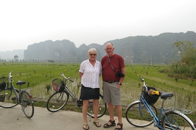 From Ha Noi - Full-Day Trip Ninh Binh - The Boat Trip on Ngo Dong River