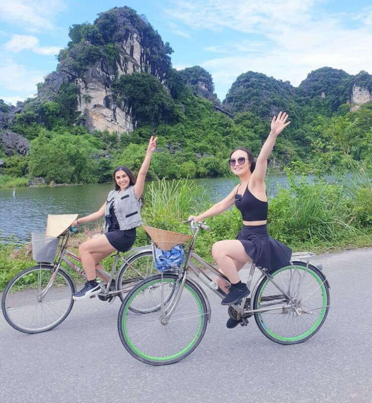 From Ha Noi: Hoa Lu, Tam Coc, Mua Cave Day - Key Points