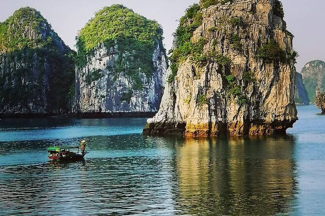 From Hanoi: 1-Day Halong 5-Star Cruises with Big & Small Groups - Practical Considerations