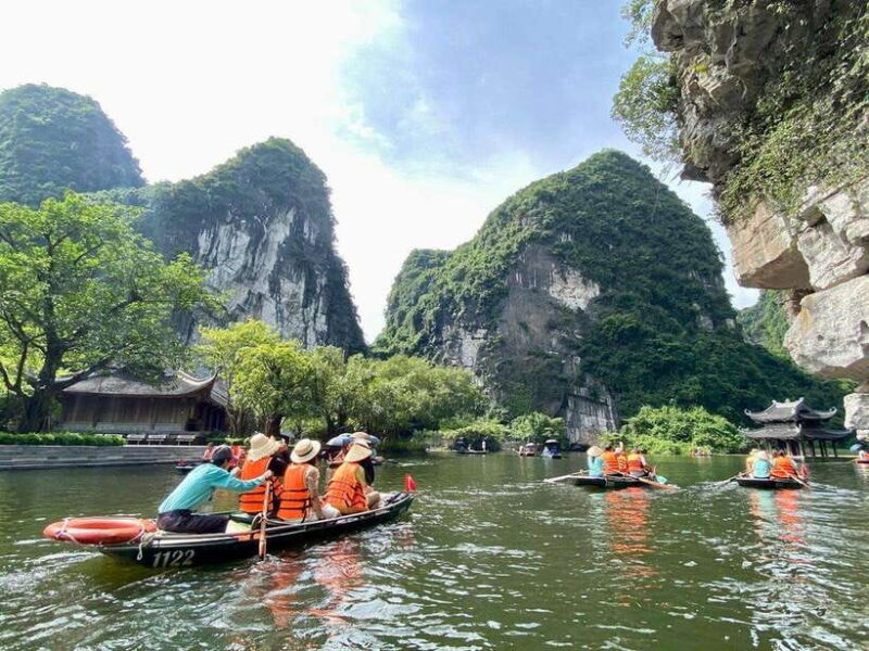 From Hanoi: 1-Day Tour Ninh Binh: Hoa Lu, Trang An, Hang Mua - Key Points
