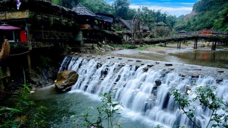 From Hanoi: 2-Day Sa Pa Ethnic Homestay Tour with Trekking - The Scenic Treks: Rice Terraces, Waterfalls, and Mountains