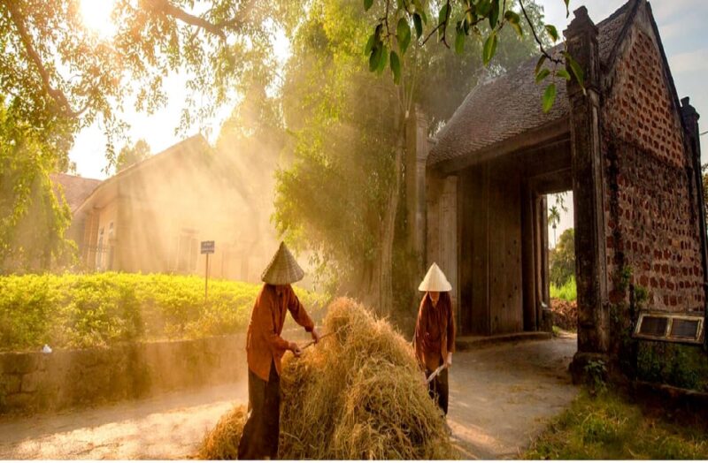 From Hanoi: Duong Lam Ancient Village Day Tour with Lunch - FAQ
