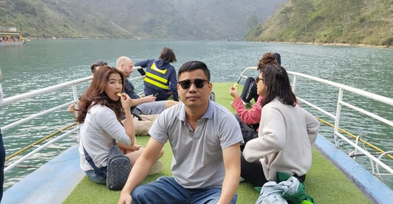 From Hanoi: Ha Giang Loop 3 - Day Easy Rider Mortorbike Tour - Day 1: From Ha Giang to Du Gia – Winding Passes and Waterfalls