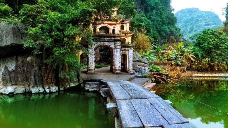 From Hanoi: Halong Bay Seaplane & 4-Hour Ha Long Bay Tour - The Itinerary: What to Expect