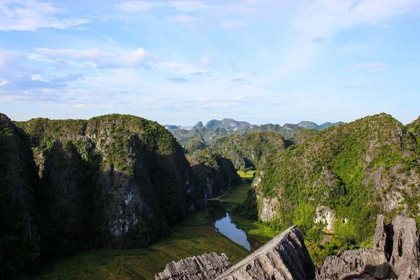 From Hanoi: Hoa Lu, Bai Dinh, Trang An, Tam Coc and Mua Cave - Key Points