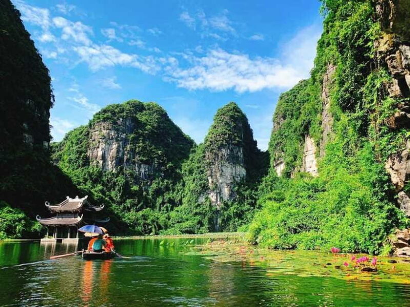 From Hanoi: Hoa Lu, Trang An & Mua Cave Full Day Trip - Returning to Hanoi
