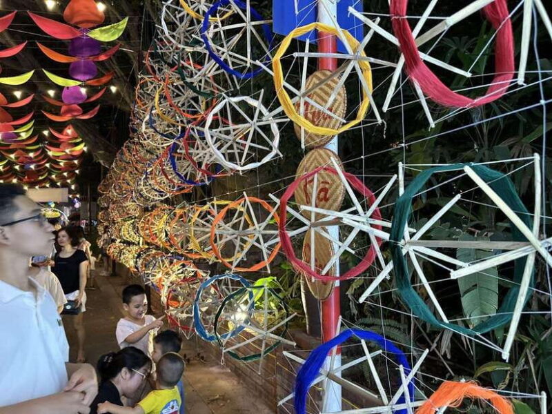 From Hanoi: Incense village & train street or Silk village - Practical Details and Tips