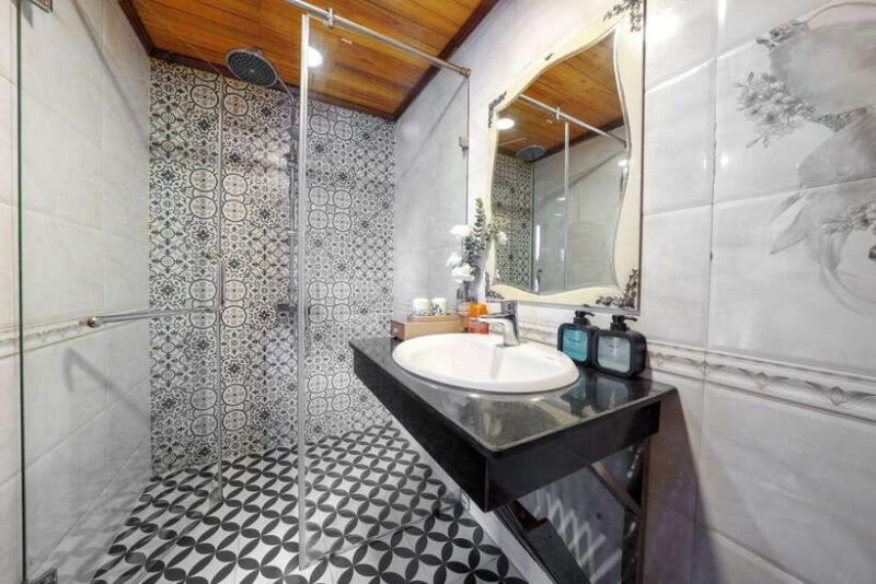 From Hanoi: Lanha- Halong bay 2 days tour on boat. - FAQ