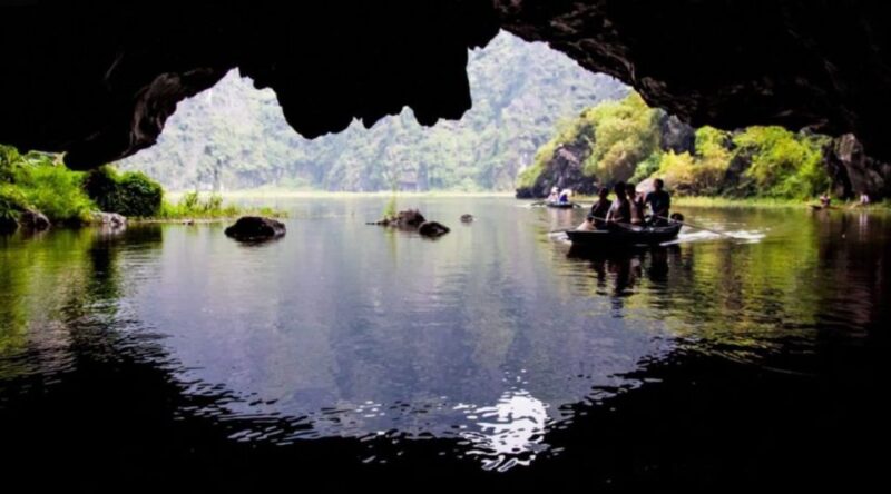 From Hanoi: Mua Cave - Tam Coc Full Day Tour - Transportation and Group Size