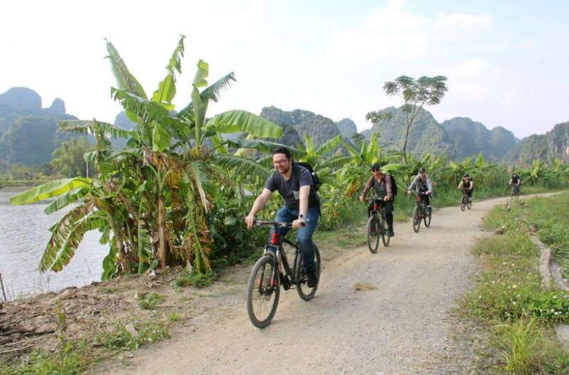 From Hanoi: Ninh Binh, Hoa Lu, Tam Coc boat trip & Mua cave - The Magic of Tam Coc Boat Ride