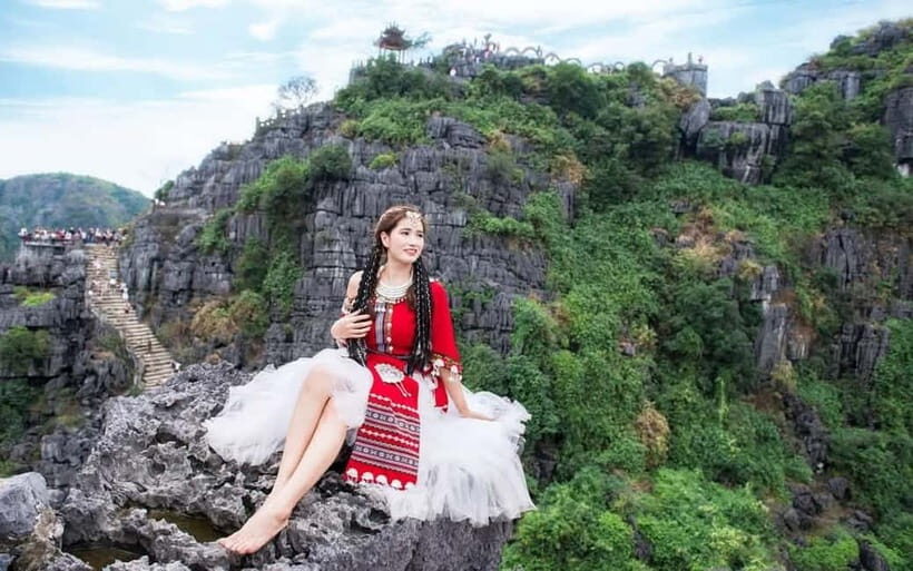 From Hanoi/NinhBinh: HoaLu-Bai Din- TrangAn- MuaCave-BichDon - The Bottom Line