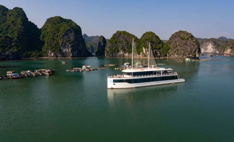 From Hanoi or Halong: Halong Bay Day Cruise - Exploring the Halong Bay Day Cruise: An Authentic and Luxurious Day Out