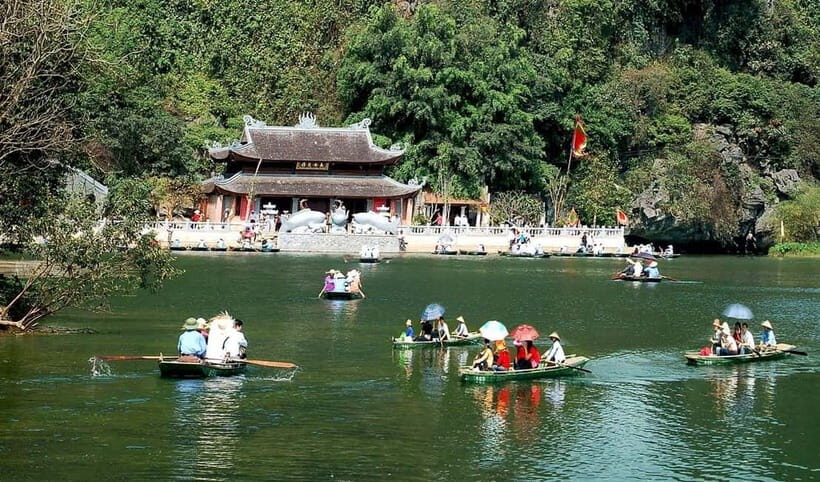 From Hanoi: Perfume Pagoda or Incense Village, Conical Hat - FAQ