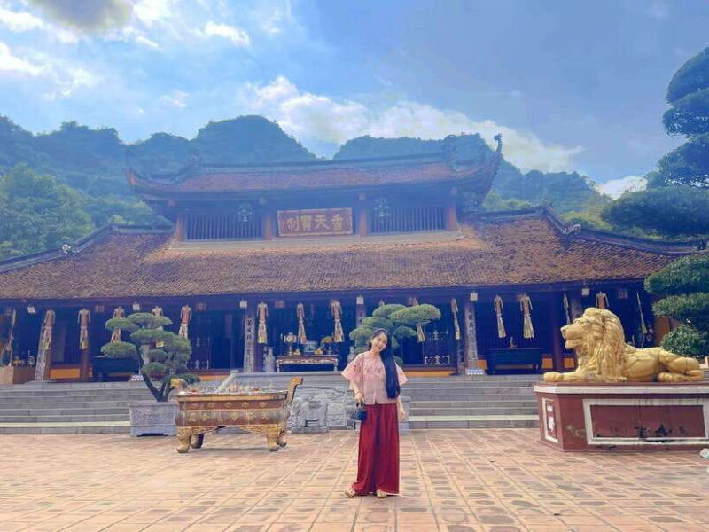 From Hanoi: Perfume Pagoda or Incense Village, Conical Hat - Key Points