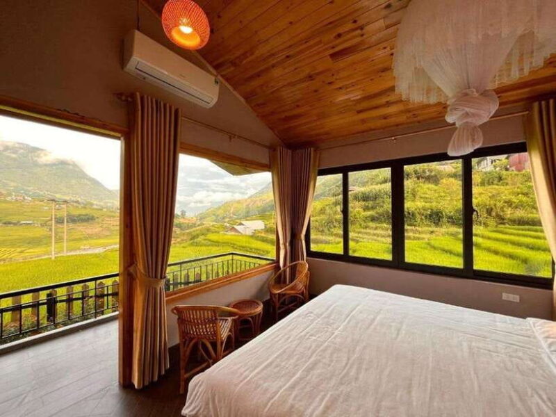 From Hanoi: Premium 3-Day Sapa Adventure with DCAR Limousine - Arriving in Sapa: First Impressions and Village Visits