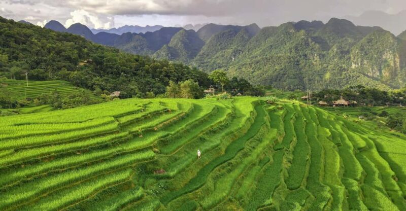 From HaNoi: Pu Luong 2 days journey to beautiful nature. - The Second Day: Market, River, and Adventure