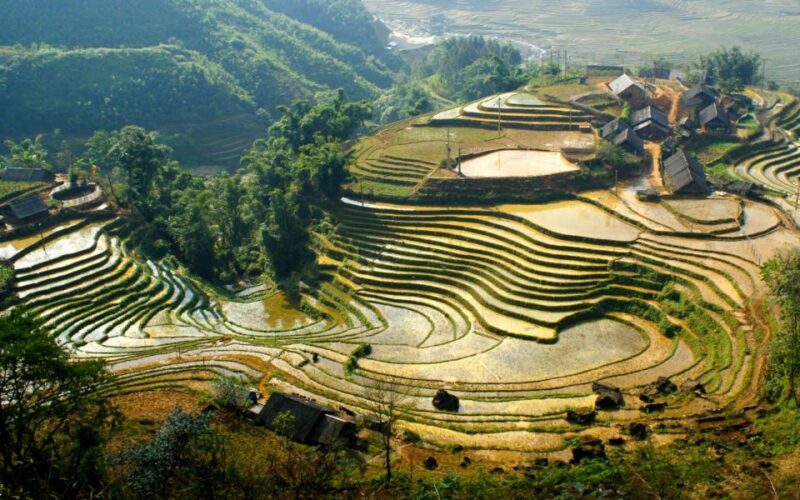 From Hanoi: Sapa 2D1N Hotel overnight by Morning bus - Key Points