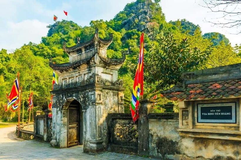 From Hanoi: Tam Coc Boat Trip and Hoa Lu & Mua Cave Tour - Considerations and Tips