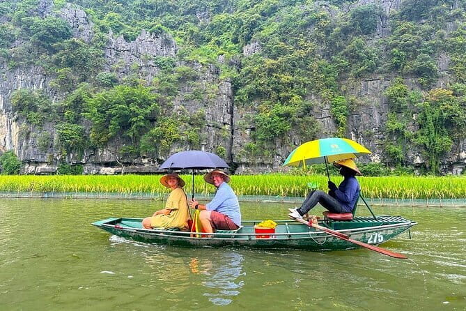 From Hanoi to Ninh Binh Daily Tour with Lunch, Biking, Boat Trip - Exploring the Rich Tapestry of Ninh Binh