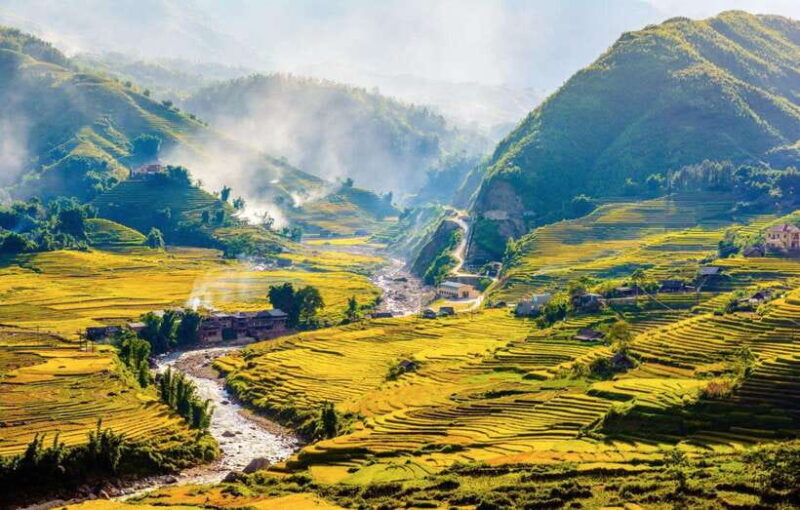 From Hanoi: Trek and Stay: 3-Day Sapa Highlands Adventure - Key Points