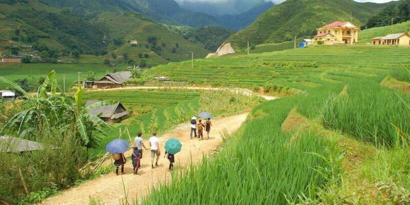 From Hanoi: Trek and Stay: 3-Day Sapa Highlands Adventure - Who Should Sign Up?