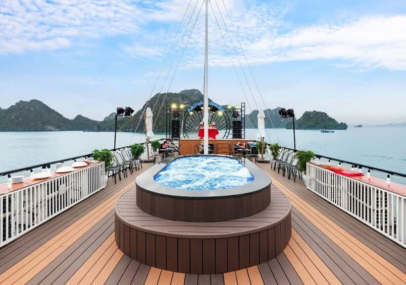 From Hanoi:5-Star Ha Long Bay w Lunch, Kayak, Jacuzzi Cruise - Gourmet Seafood Lunch on Board