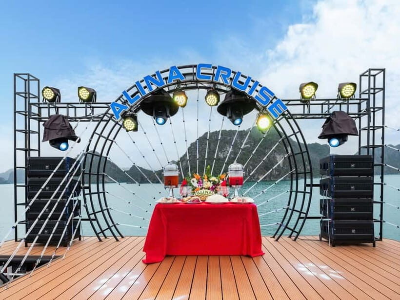 From Hanoi:5-Star Ha Long Bay w Lunch, Kayak, Jacuzzi Cruise - The Calm of Luon Cave: Kayak or Bamboo Boat Ride