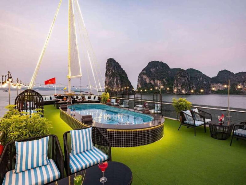 From Hanoi:Ha Long Bay Day Tour w/ Thien Cung Cave& Kayaking - FAQs