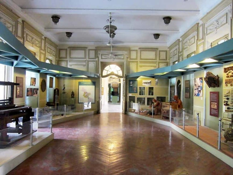 From HCM: Saigon Art & History Museum Day Tour with Lunch - Connecting the Past and Present at the City Museum