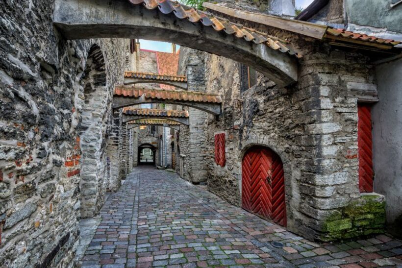 From Helsinki: Tallinn Guided Full-Day Tour by Ferry - Authenticity and Highlights