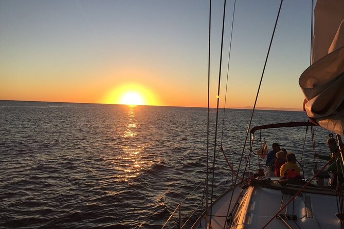From Heraklion: Small Group 6h Sunset Sailing Trip to Dia Island - Meeting and Pickup