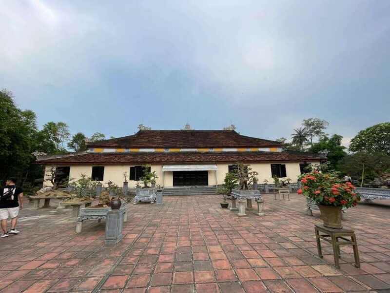 From Hoi An/Da Nang: Hue City Day Trip with Lunch - Imperial City: Walking Through Hue’s Royal Past