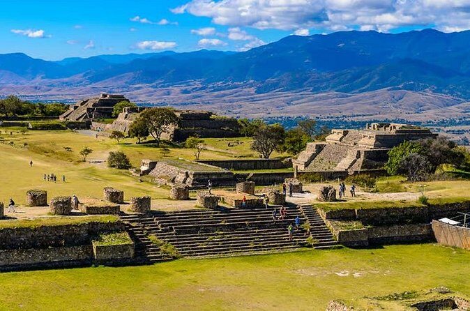 From Huatulco Cultural getaway to Oaxaca in 1 day - Practical Details and Considerations