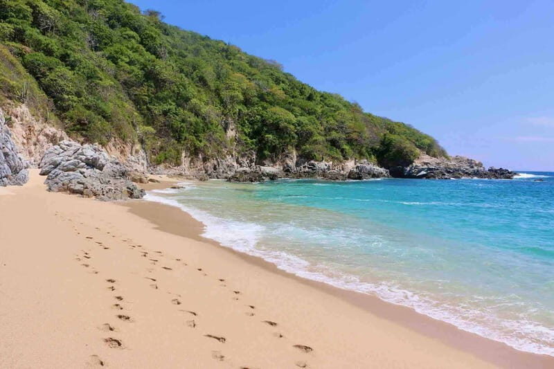 From Huatulco: Private 7 Bays Boat Tour - FAQ