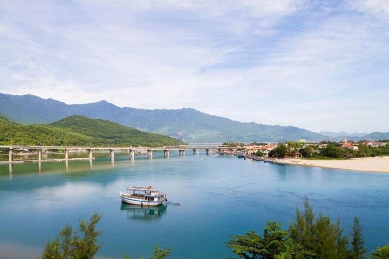 From Hue: Bus Transfer to Hoi An with Sightseeing Stops - Key Points