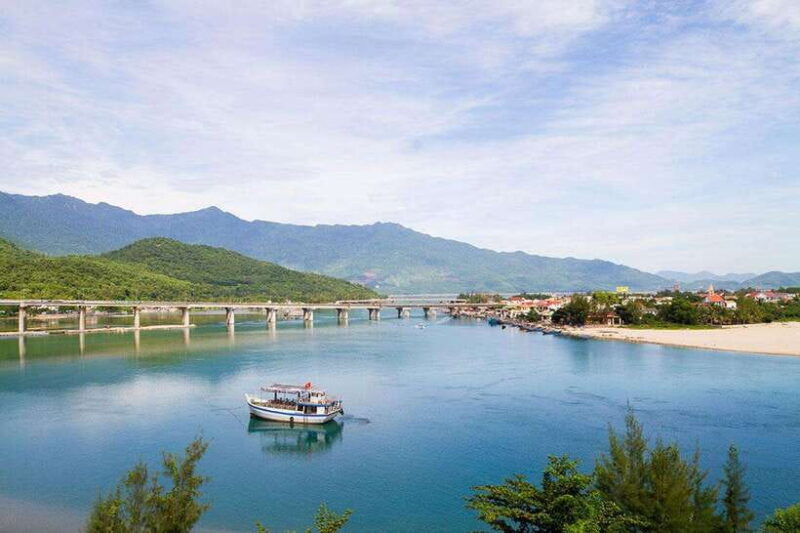 From Hue: Hoi An Guided Bus Tour with 4 Scenic Stops - Who Should Consider This Tour?