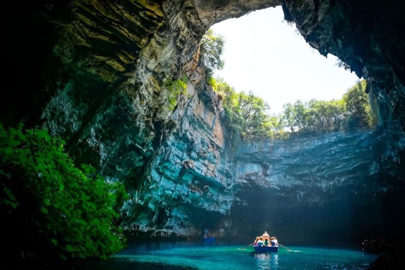 From Hue: One day Phong Nha Cave, boat trip, lunch included - The Itinerary Breakdown: What to Expect