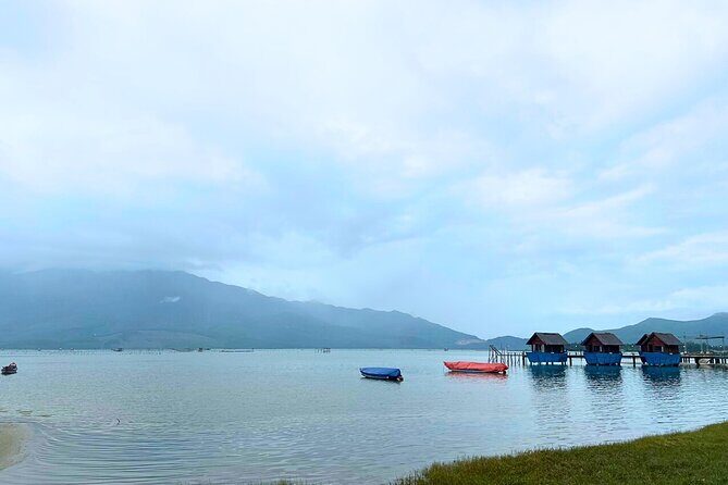 From Hue to Hoi An: Hai Van Pass 4 Stops Sighteeing by Bus - First Stop: Thanh Toan Local Market and Thanh Toan Tile Bridge