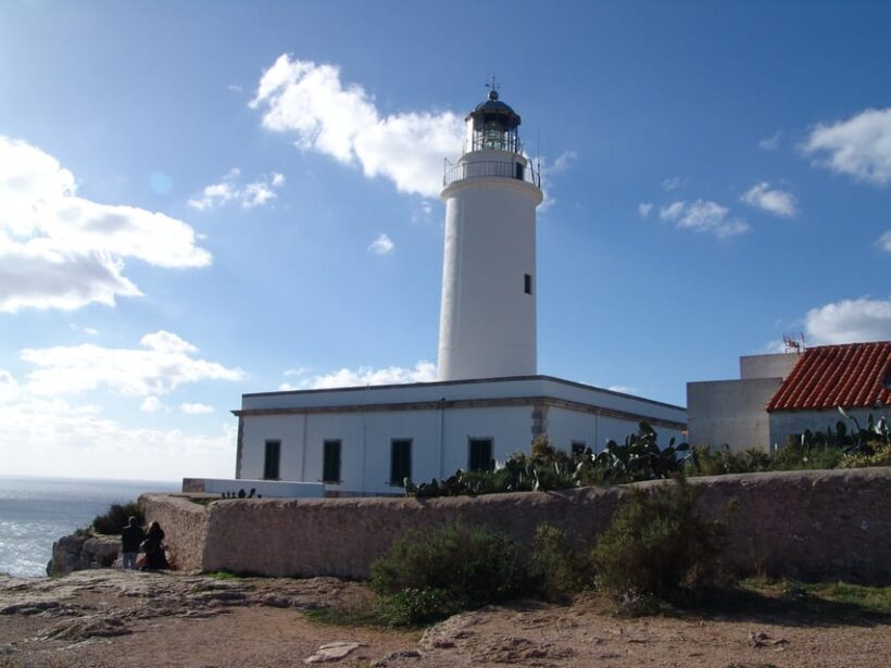 From Ibiza: Ferry and Guided Bus Excursion in Formentera - What Sets This Tour Apart