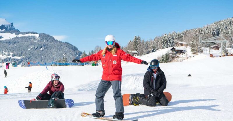 From Interlaken: Grindelwald Beginners Snowboarding Lesson - Snowboarding Equipment Provided