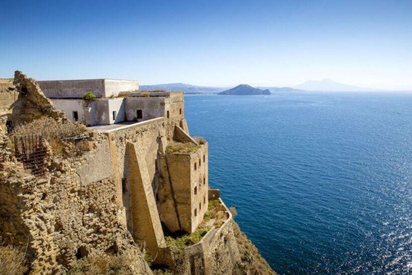 From Ischia: Procida Island Guided Cruise - Cruising to Vivara: A Quiet Corner of Nature