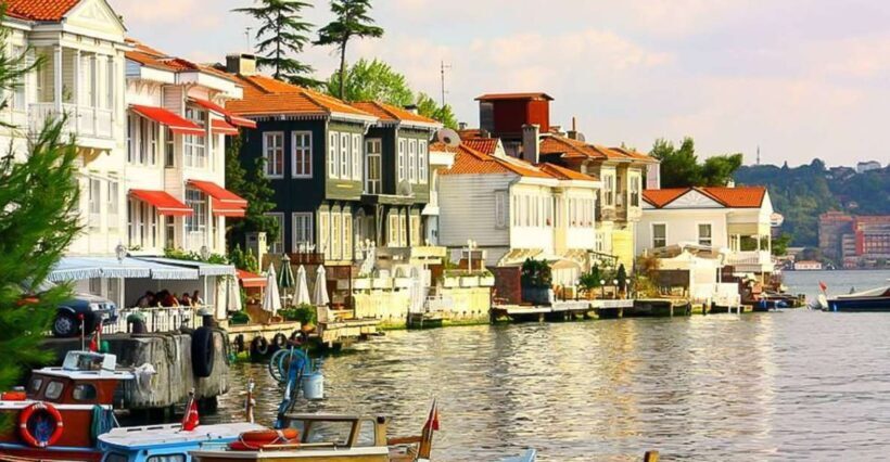 From Istanbul: Full-Day Princes Island Tour with Lunch - Key Points