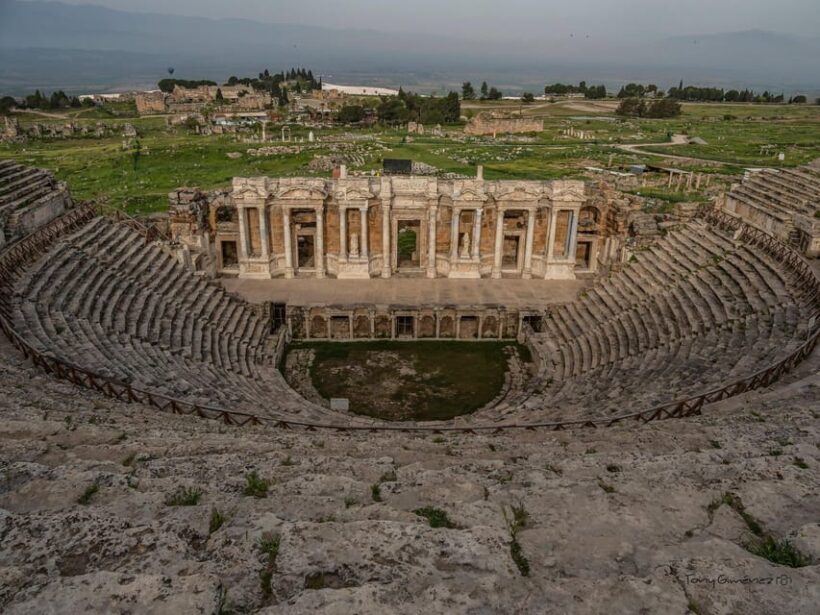 From Istanbul: Guided Pamukkale Tour with Flight and Lunch - The Surreal landscape of Pamukkale