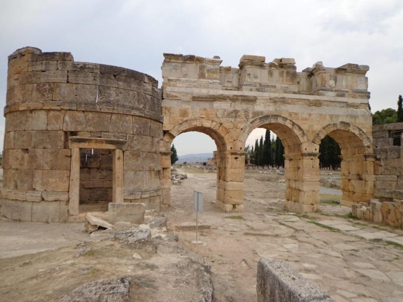 From Istanbul: Guided Pamukkale Tour with Flight and Lunch - Returning Journey: The Return Flights and Transfers