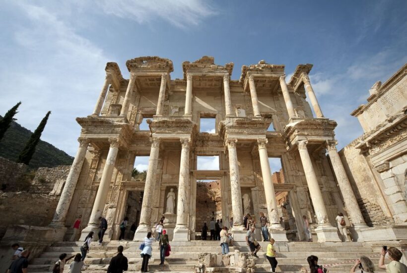 From Izmir: Guided Tour of the Ancient City of Ephesus - Exploring the Guided Tour of the Ancient City of Ephesus from Izmir