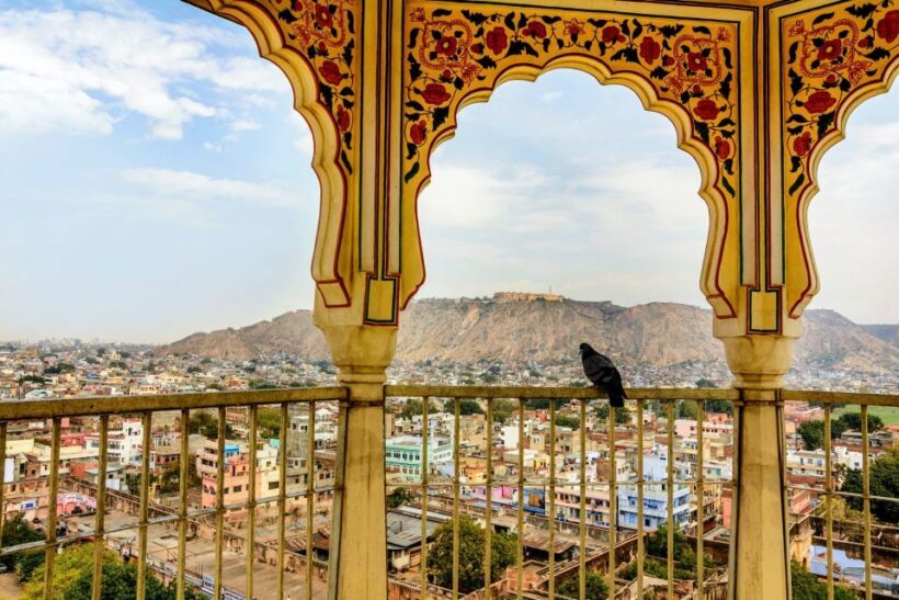 From Jaipur: Private Amber Fort, Jal Mahal and More Car Tour - A Detailed Look at the Itinerary and Experience