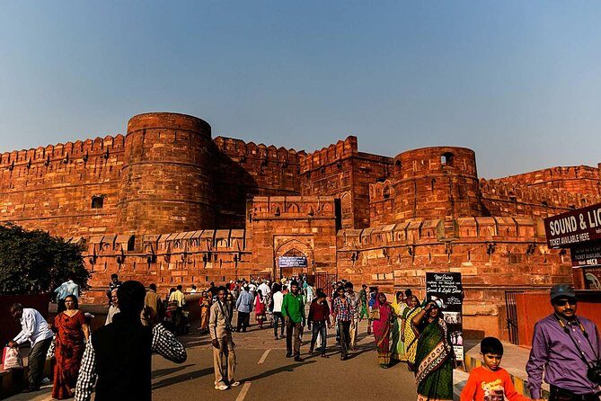 From Jaipur: Taj Mahal Private Tour with Lunch & Entrance Tickets - Who Should Consider This Tour?
