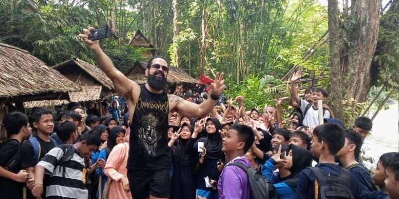 From Jakarta: Baduy Tribe Full Day Trip with Lunch - The Authenticity and Respect for Local Customs